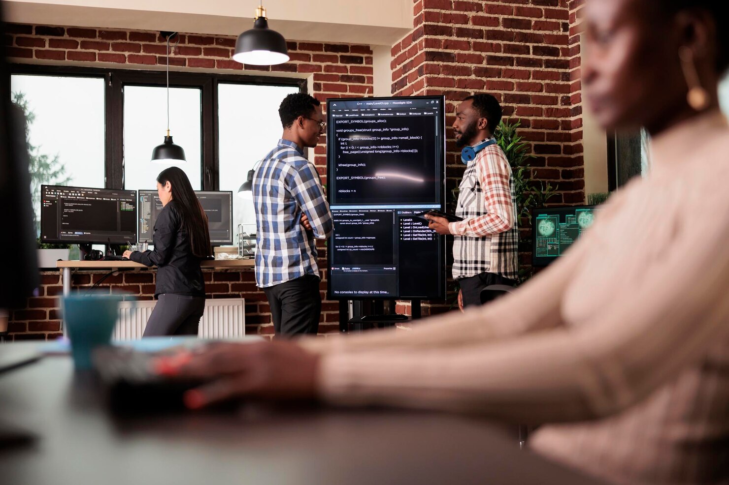 Software development team roles and responsibilities